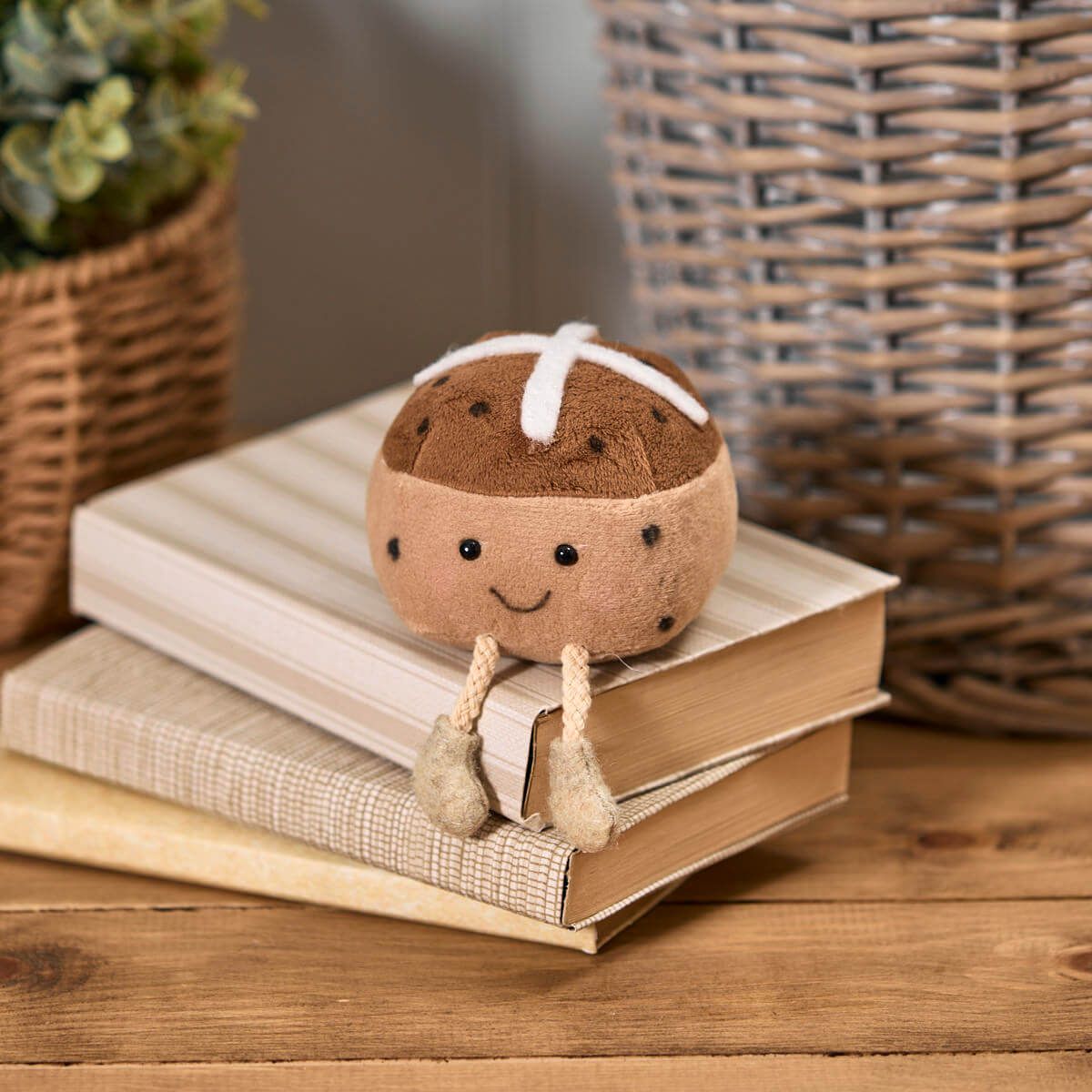 Richard Langs Hot Cross Bun Shelf Sitter With Dangly Legs - 4RY131 ...